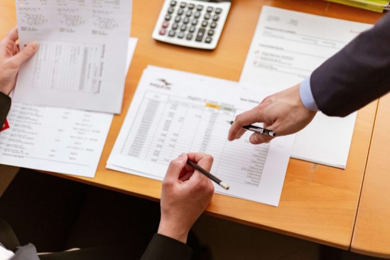 What Is Healthcare Administration: Everything You Need to Know ...