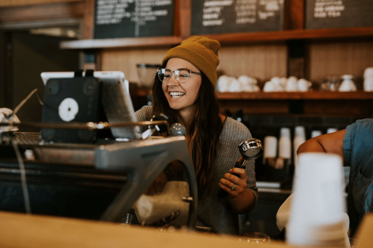 what-is-the-difference-between-service-and-hospitality
